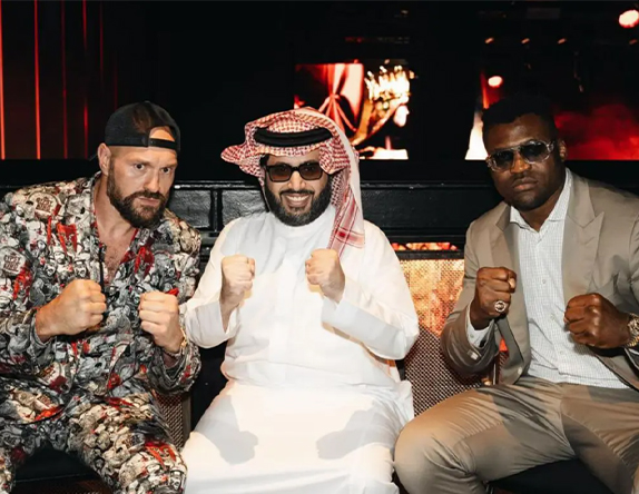 Turki Al Sheikh at Fury vs Ngannou boxing fight | VUZ 360° Teleporter App
