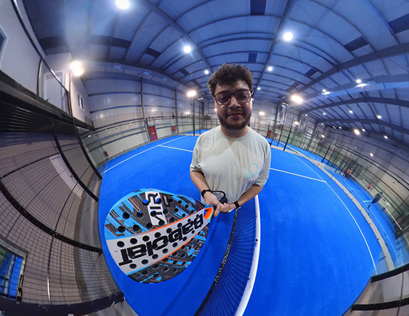 Playing Paddle With Friends | VUZ 360° Teleporter App