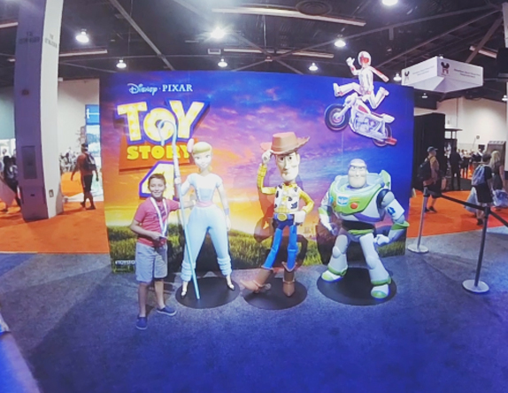 D23 Expo - Toy Story 4 | VUZ 360° Teleporter App