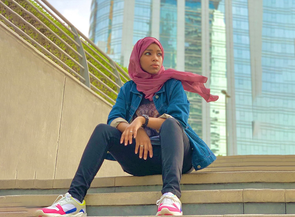 Maram Beeko - VUZ